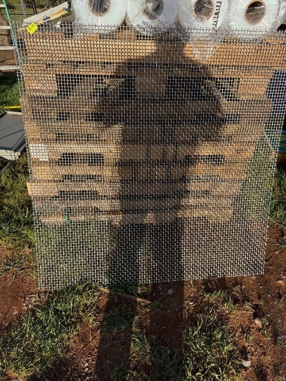 4x4 Stainless steel wire mash | Online Auctions | Proxibid