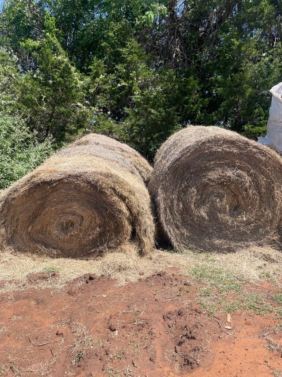 R - hay bales | Online Auctions | Proxibid