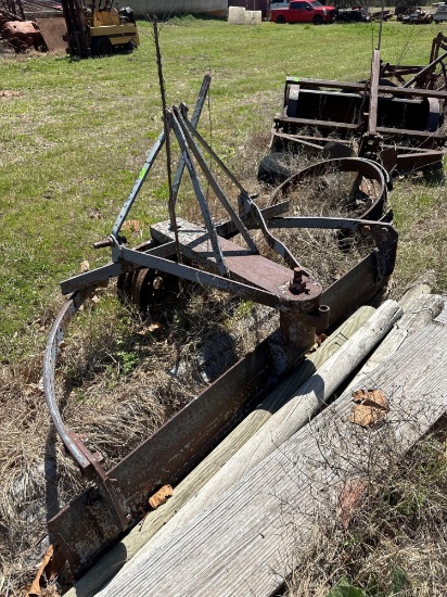 6 foot three-point hook up leveling blade. Must bring help to load ...