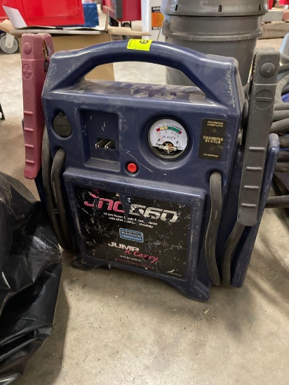 JNC 660 jump n carry | Online Auctions | Proxibid