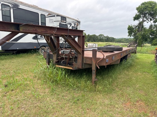 28x86 goose neck trailer . contents on trailer not included. With new ...