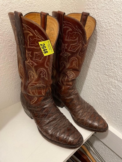 Mens cowboy boots, see photos for sizing | Estate & Personal Property ...
