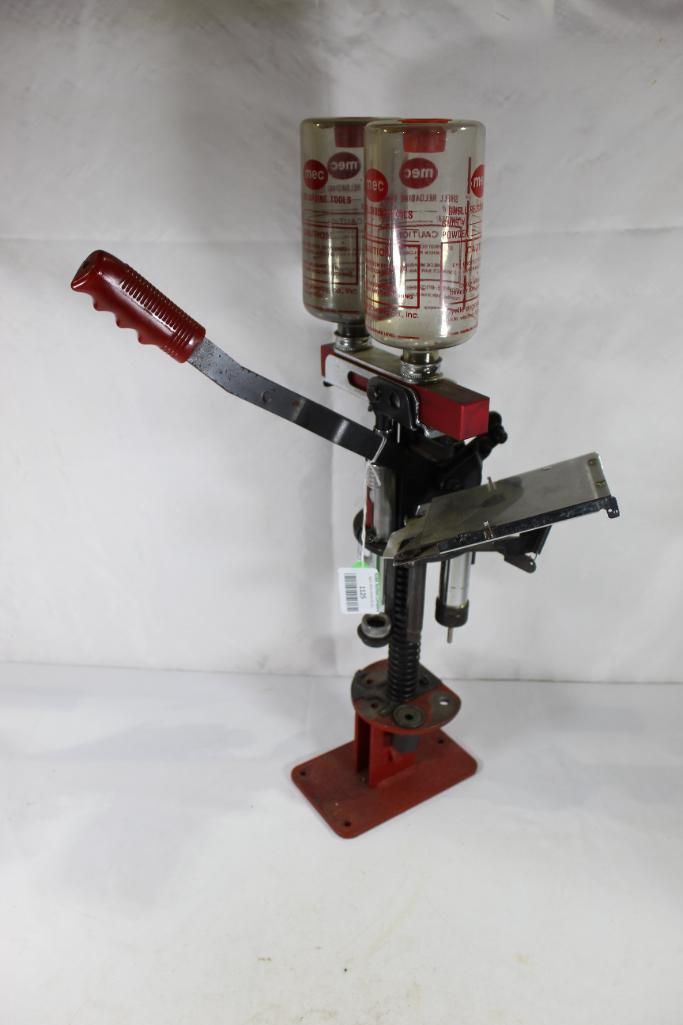 One MEC shotshell reloader. Shot and powder | Proxibid