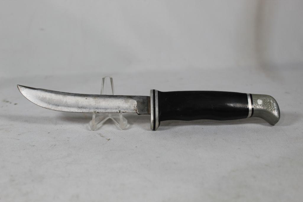 Buck small sheath knife with 4.25 inch blade. | Proxibid