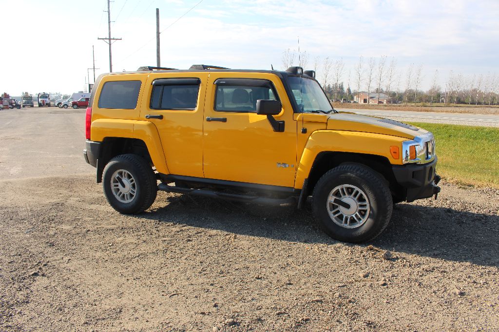 Hummer H3 Yellow