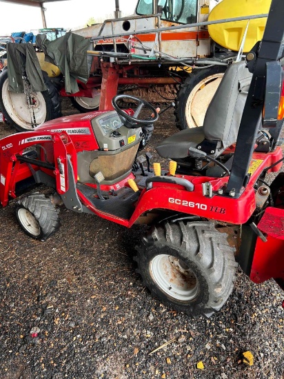 Massey Ferguson GC2610 TLB | Online Auctions | Proxibid
