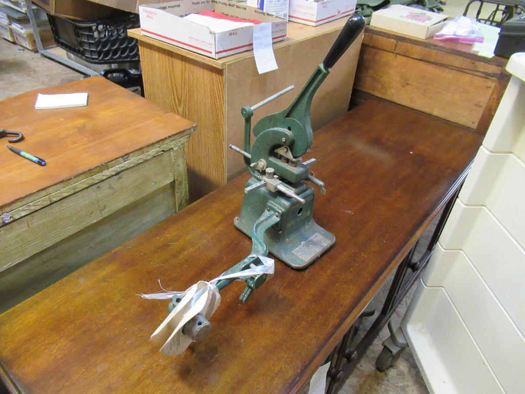 Vintage Bow Maker