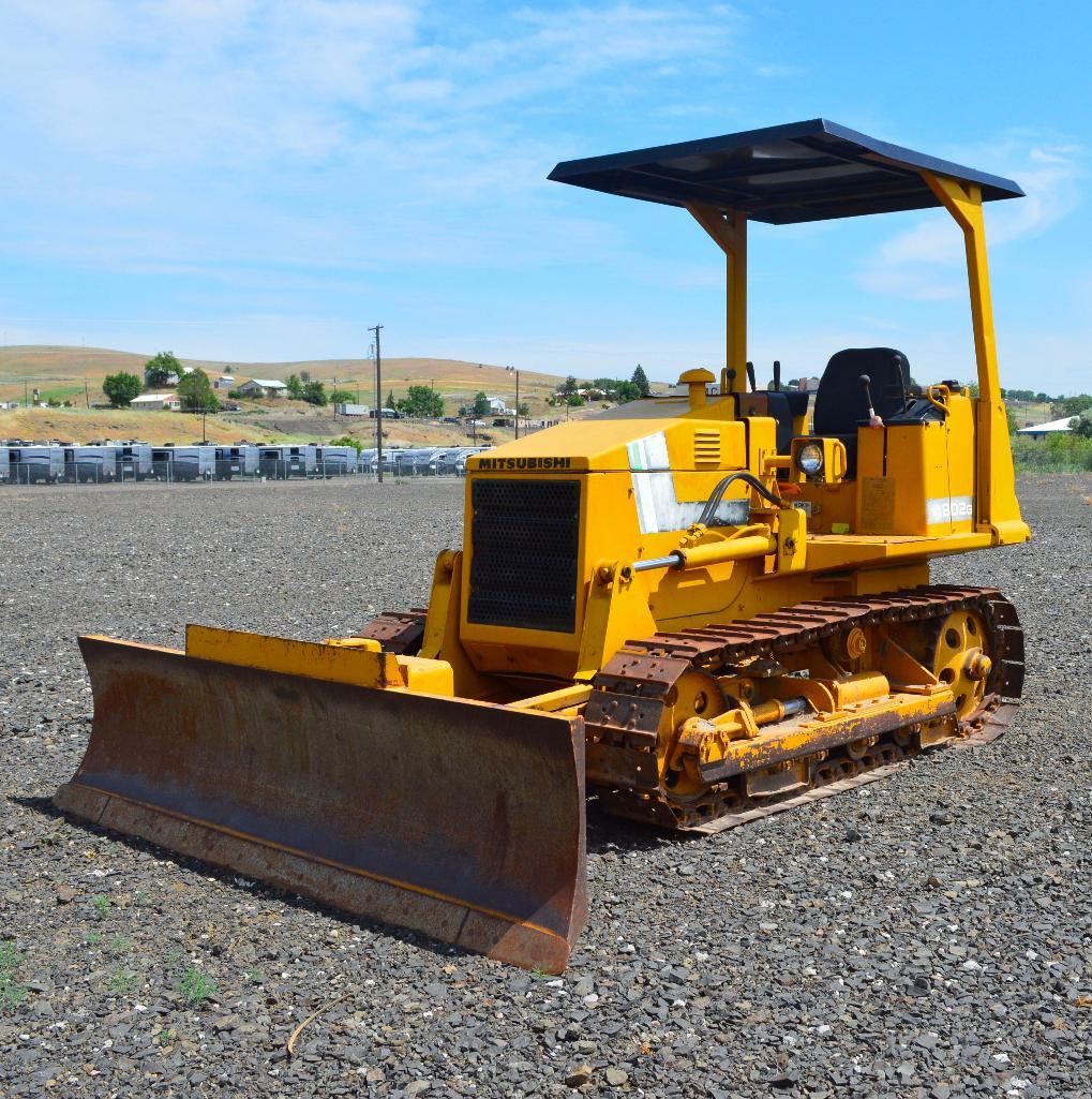 SOLD Mitsubishi BD2G Construction Dozers Tractor Zoom, 44% OFF