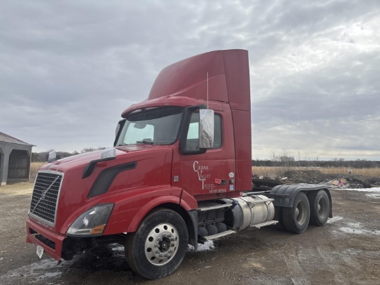 2015 Volvo Vnl Day Cab Truck Tractor | Commercial Trucks Truck Tractors ...
