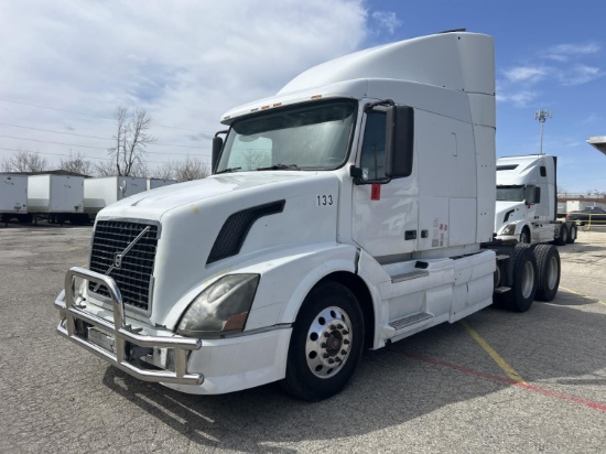 2009 Volvo Sleeper Cab Truck Tractor | Commercial Trucks Truck Tractors ...