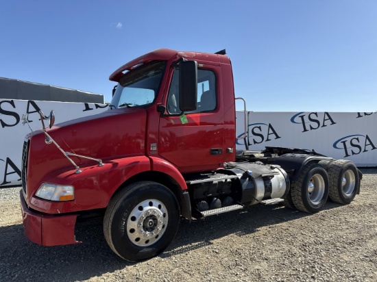 2012 Volvo Day Cab Truck Tractor | Commercial Trucks Truck Tractors ...