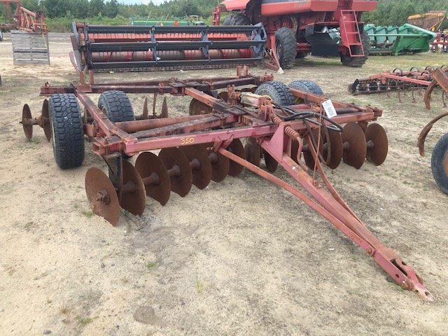 Massey Ferguson 520 Disk Harrow | Proxibid