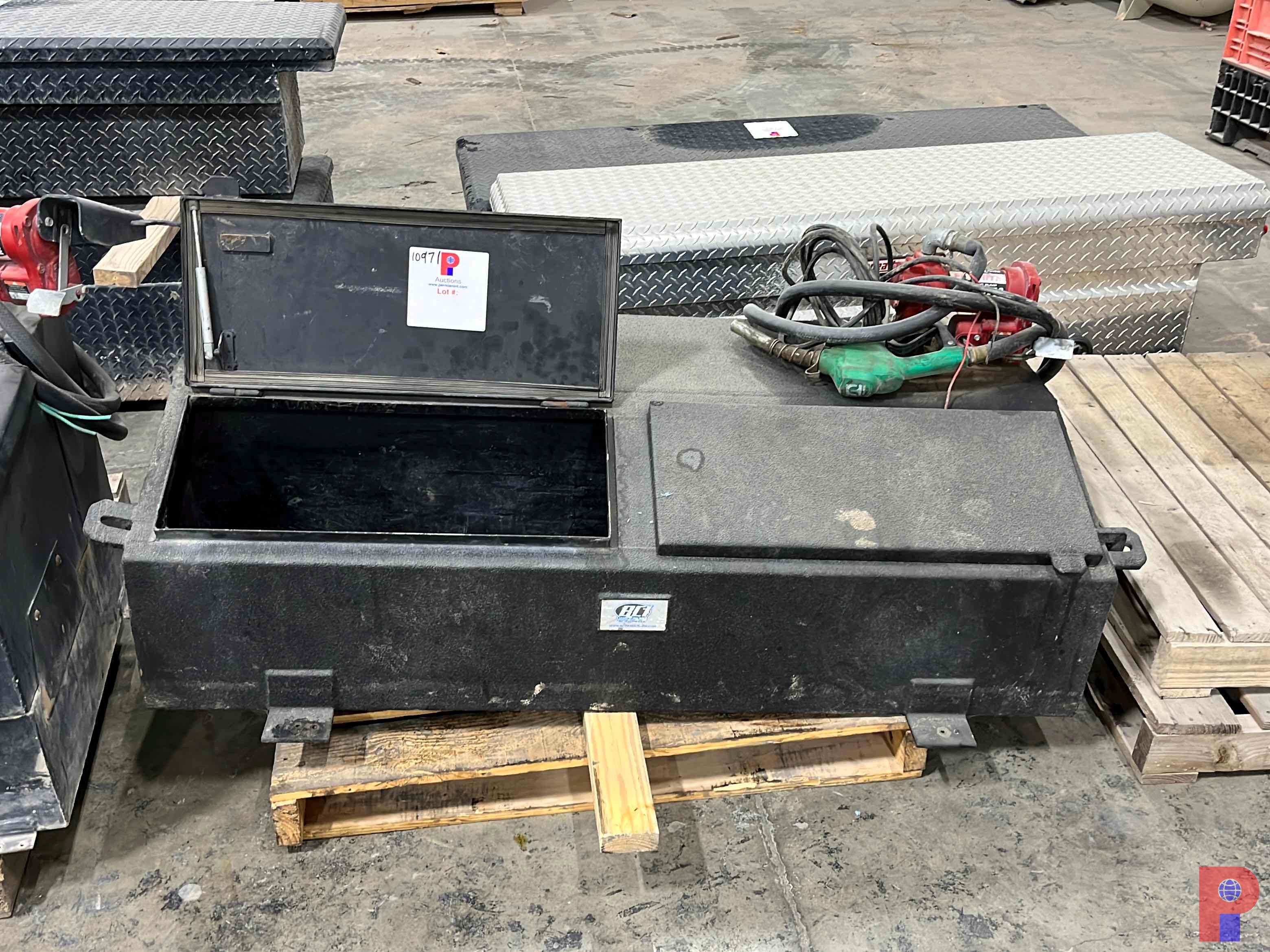 FUEL TANK/TOOL BOX COMBO | Proxibid