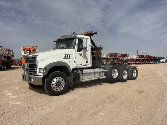 2017 MACK GU TRI-AXLE DAYCAB ROAD WINCH TRUCK | Commercial Trucks Tow ...