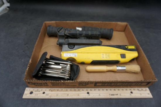 Multi-Tool, Brush, Fat Max & Handles | Online Auctions | Proxibid