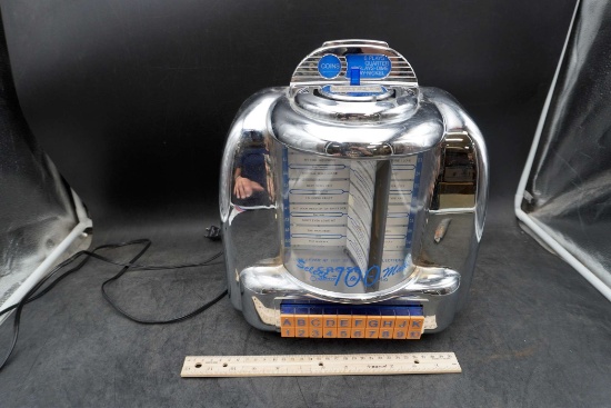 Crosley Collector'S Edition Radio | Estate & Personal Property | Online ...