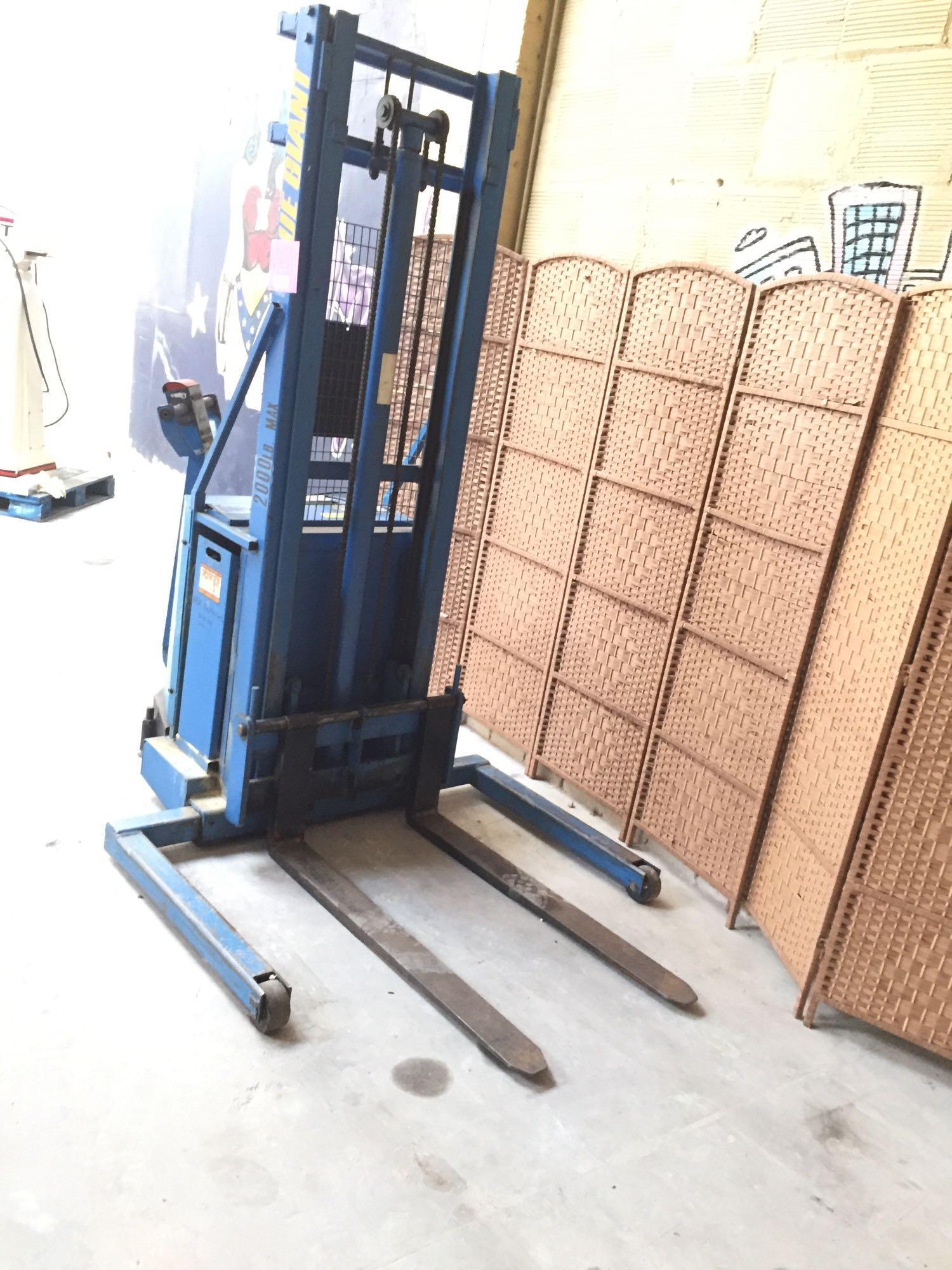 Blue Giant Pallet Stacker