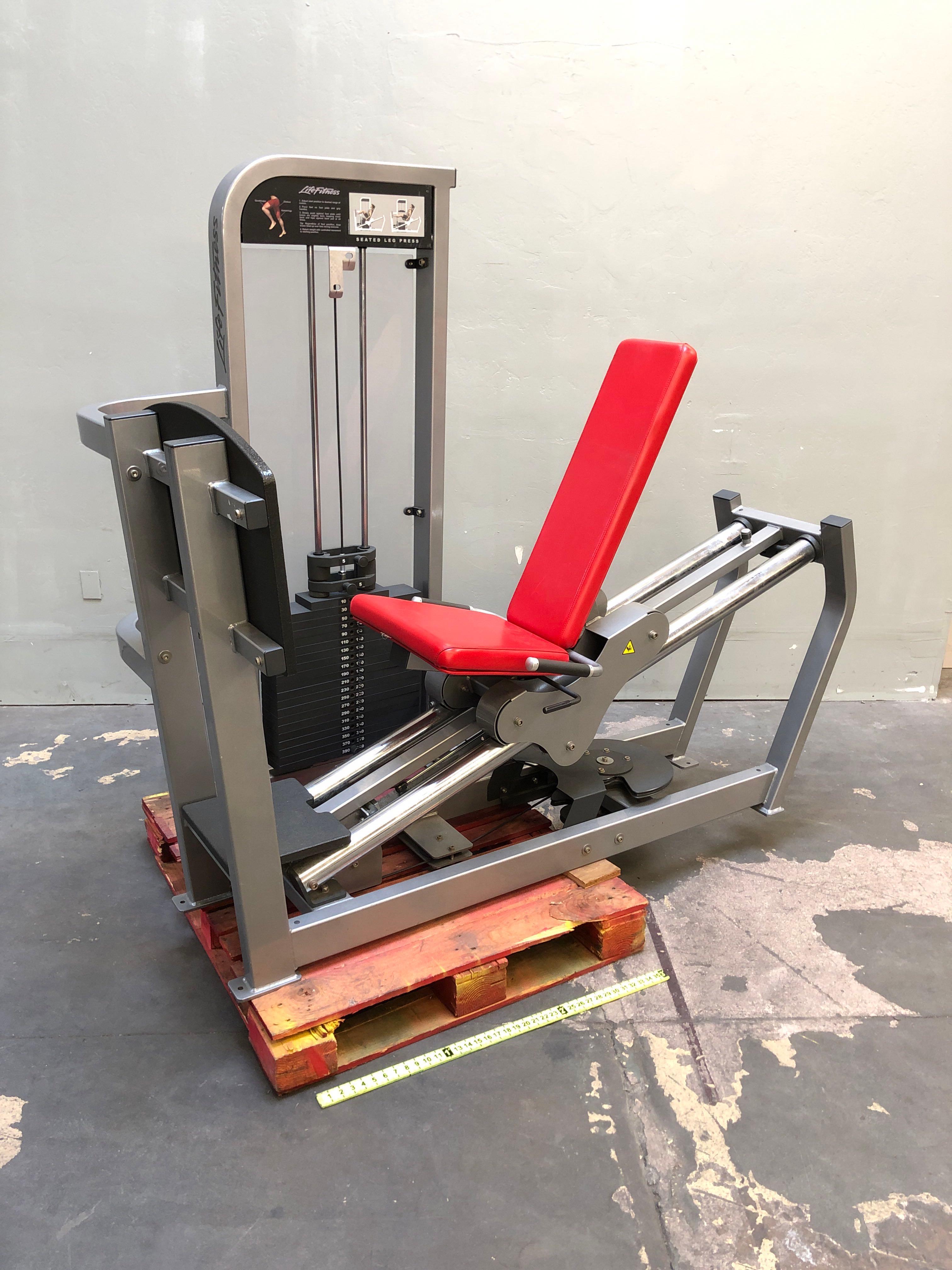 LifeFitness PSSLPSE Seated Leg Press Machine | Proxibid
