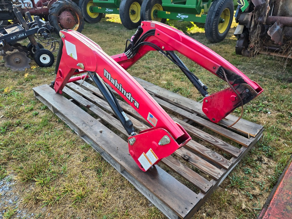 Mahindra 120 Loader Frame | Proxibid