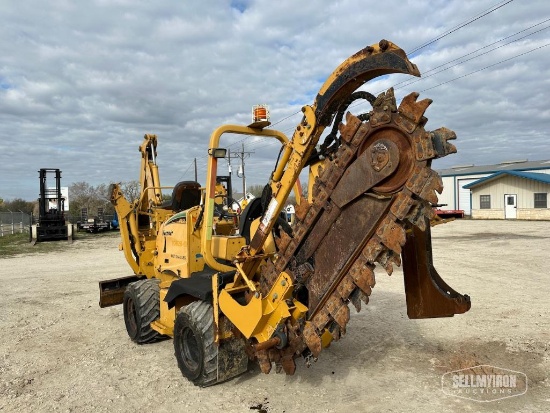2007 Vermeer RT650 Ride On Trencher with Backhoe Attachment [YARD 2 ...