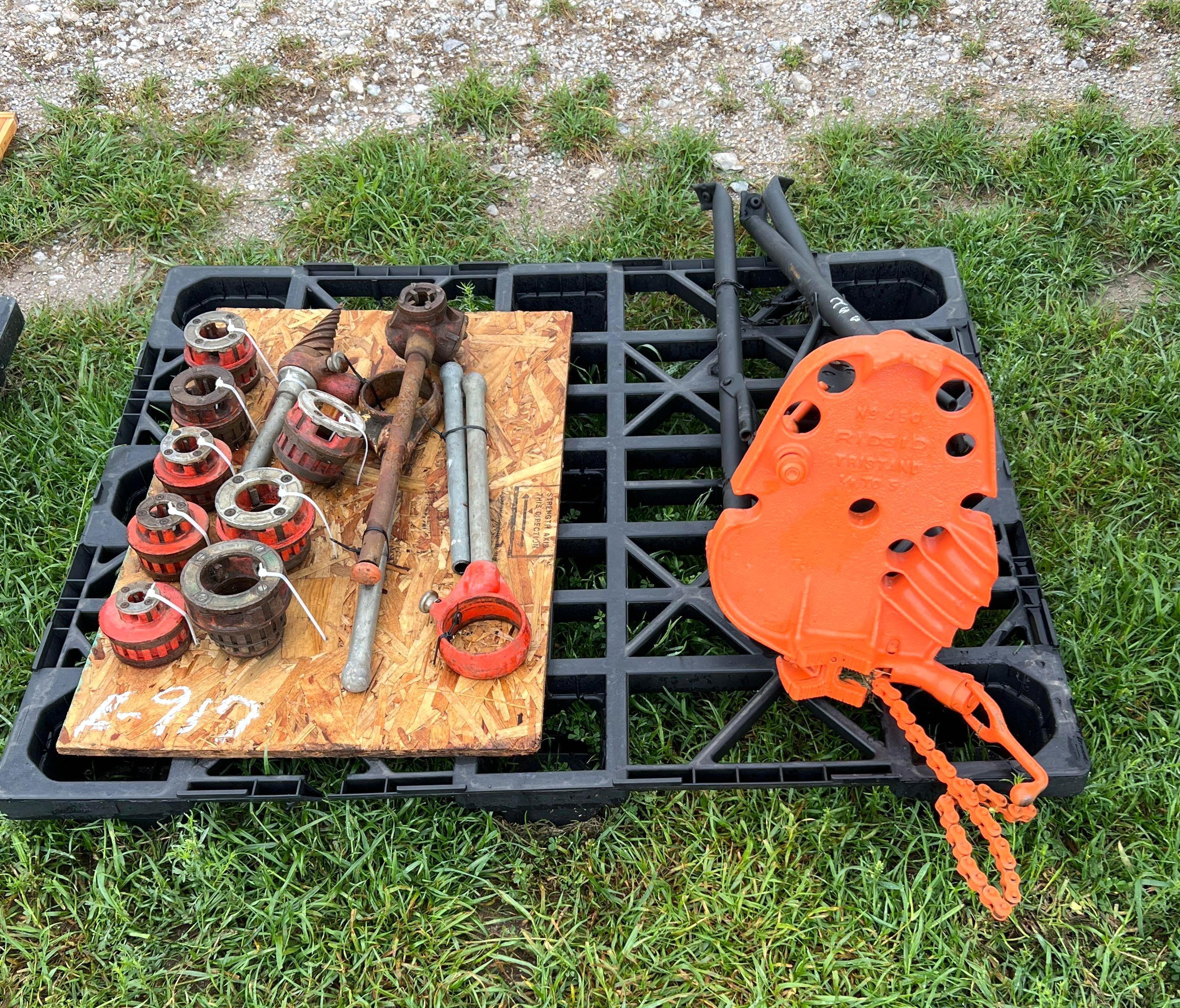 Pallet of Pipe Threading Tools and Rigid Tri | Proxibid