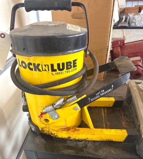 Lock N Lube Grease Gun | Heavy Construction Equipment Light Equipment ...