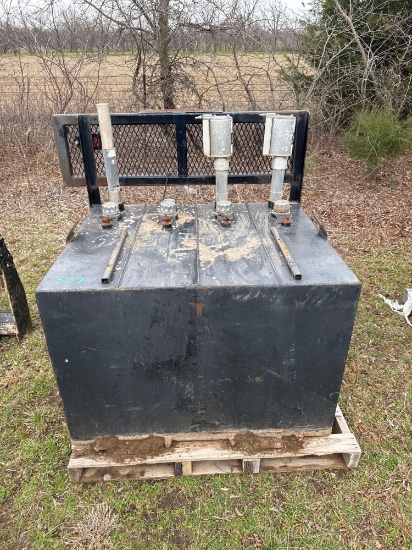 4-Compartment Oil Tank for Service Truck | Commercial Trucks Truck ...