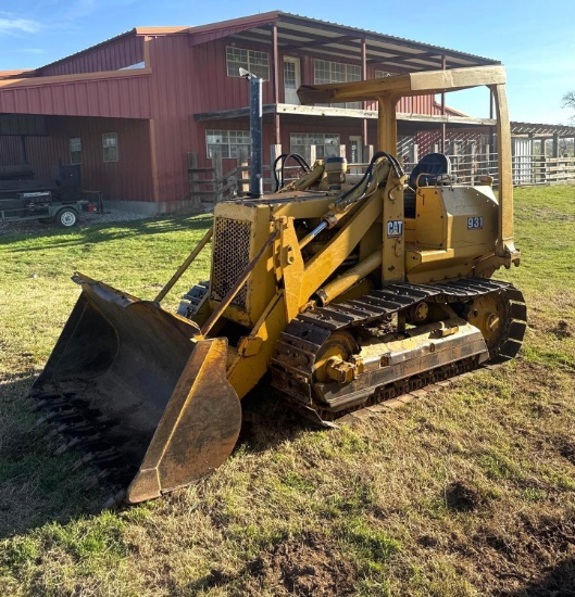 Caterpillar 931 Track Loader - 696 hours - Runs, Drives, and Operates ...