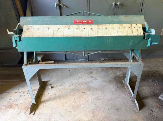 Tennsmith 48" Finger Brake - Includes Metal Stand | Industrial ...