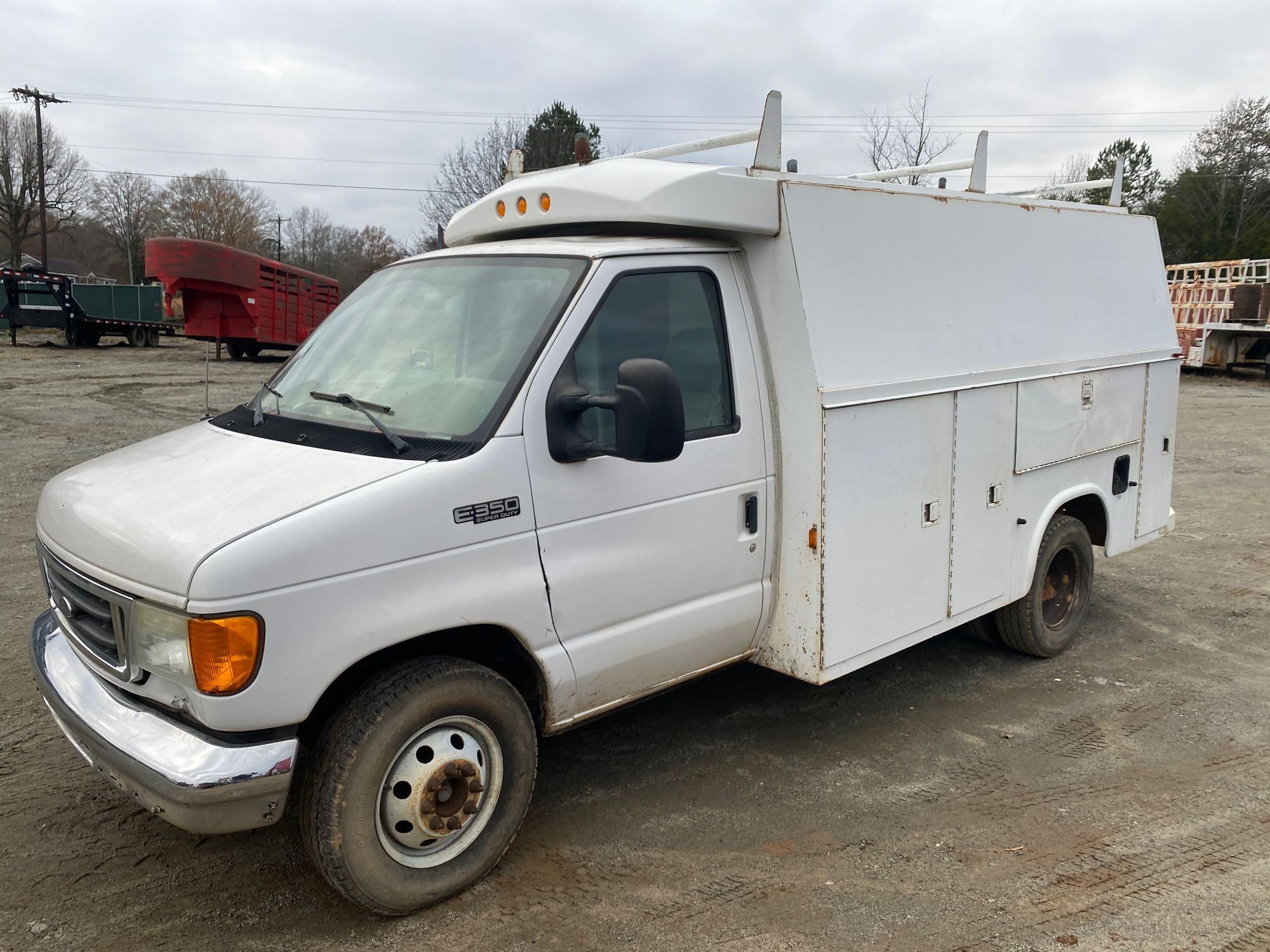 2004 Ford E350 Dually Enclosed Utility Van | Proxibid
