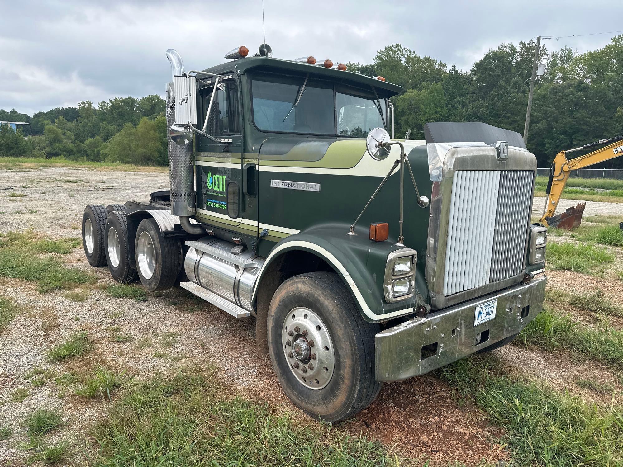 1985 International Truck 1985 International T2650 8x4 Water Truck