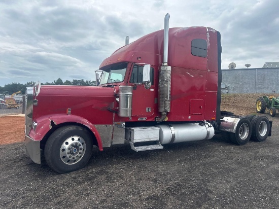 2000 FREIGHTLINER LONG CONVENTIONAL CLASSIC XL T/A AXLE SLEEPER TRUCK ...