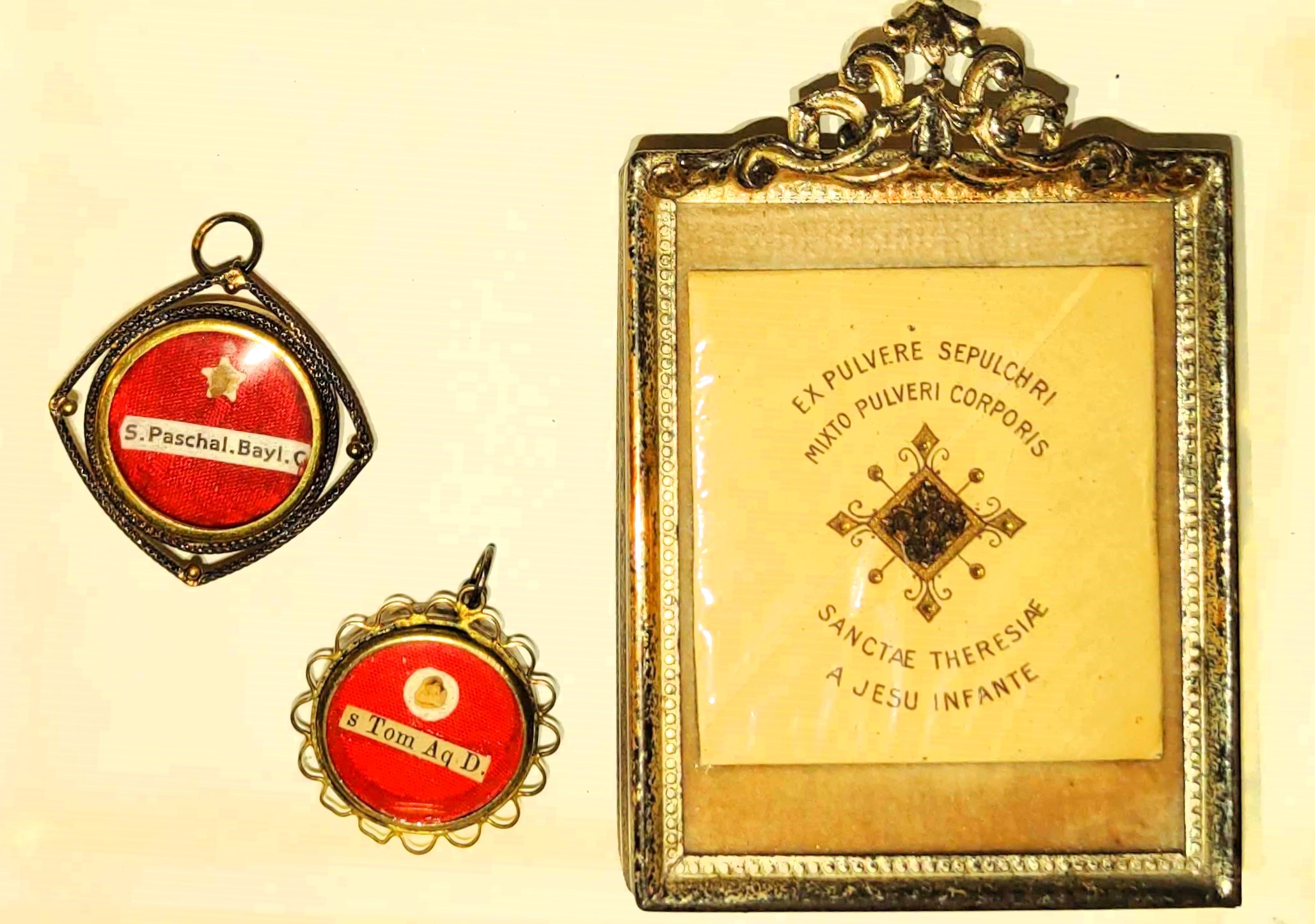 ANTIQUE FIRST CLASS RELICS with ST. THOMAS, ST. | Proxibid