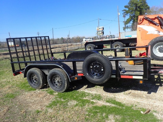 2022 LIKE NEW 14 ft Trailer With Draw Gate 7000 lbs capacity Great ...