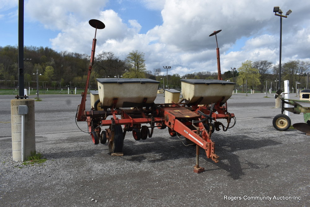 Massey Ferguson 4 Row Planter