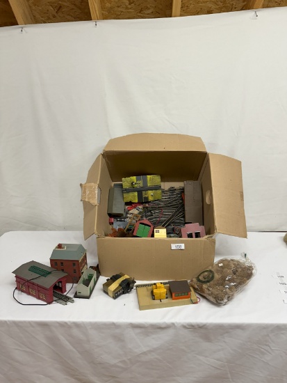 Box Full/Train Tracks, Buildings, Accessories, ETC | Online Auctions ...
