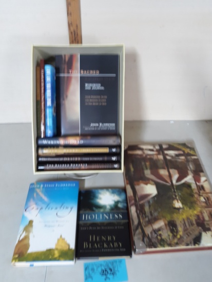 Misc. Book Lot with Nice Storage Box | Online Auctions | Proxibid