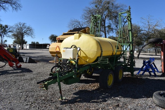 TOP AIR 800 GALLON SPRAY RIG W/ MONITOR (MONITOR IN THE OFFICE) | Farm ...