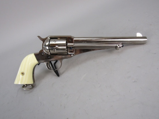 handgun: UBERTI Model 1875 Outlaw, Revolver, .45Colt, 6 shot, 7 1/2 ...