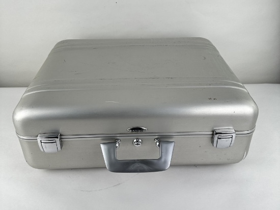 Halliburton Zero Centurion Elite Case | Estate & Personal Property ...