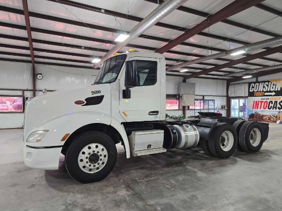 2014 Peterbilt 579 Day Cab Truck Tractor | Commercial Trucks Truck ...