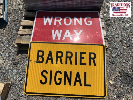 Barrier Signal & Wrong Way Road Signs | Online Auctions | Proxibid