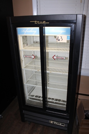 True Mfg Sliding Glass Door Cooler | Industrial Machinery & Equipment ...