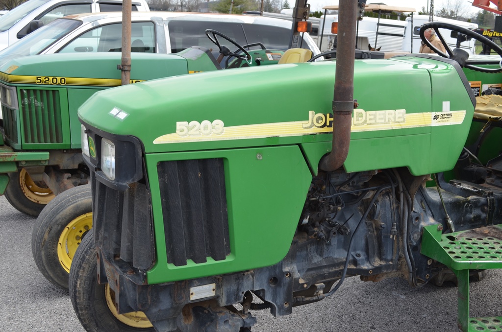 John Deere 5203 Tractor | Proxibid