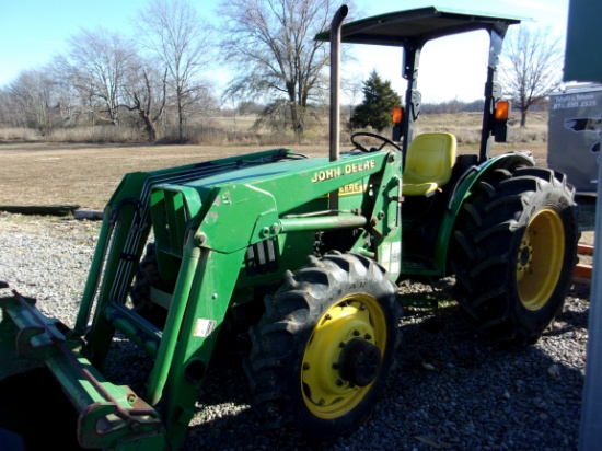 John Deere 5205 MFWD Tractor w/John Deere Front Loader | Farm Equipment ...