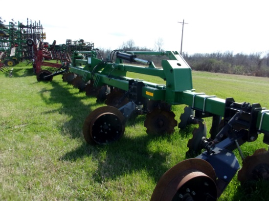 Sa-Ag mdl D368SF 12 row 3 pt Stack Fold Disc Bedder, #100172 | Online ...