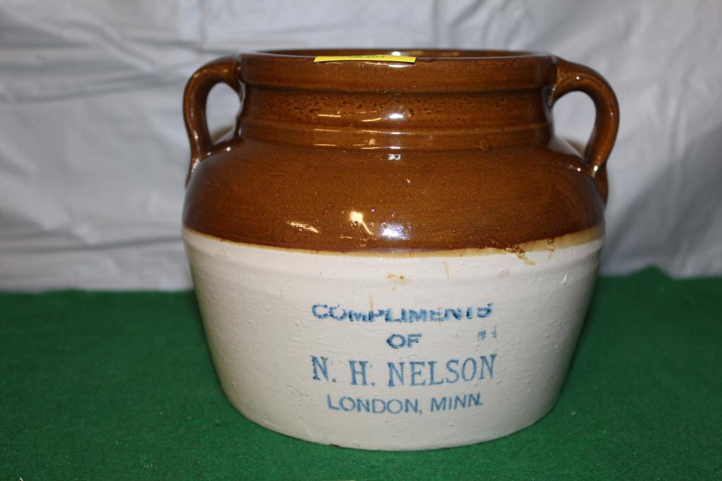 RED WING BEAN POT, N. H. NELSON LONDON, MINN | Proxibid