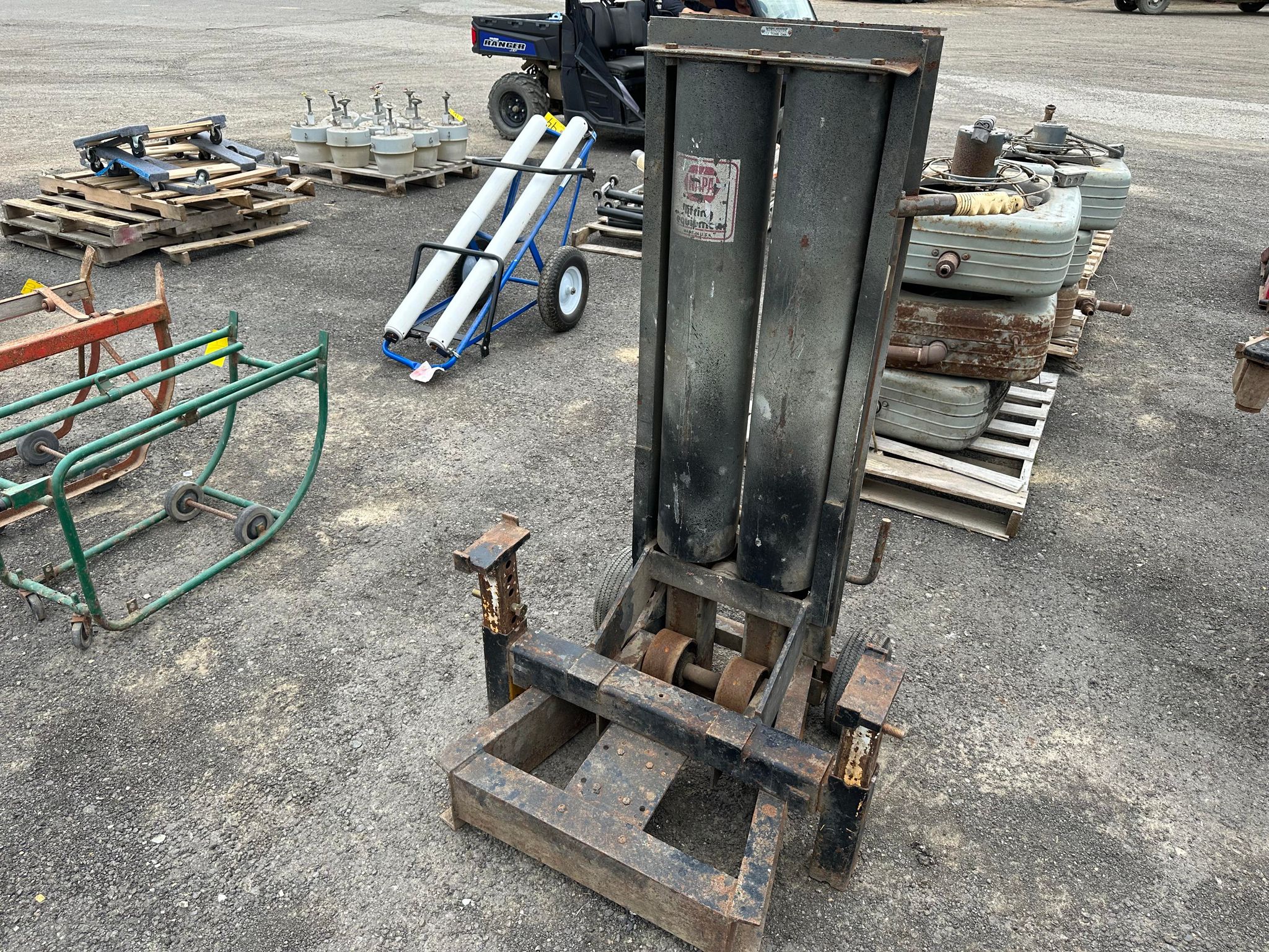 Napa 7 Ton Dual Post Pneumatic Lift | Proxibid