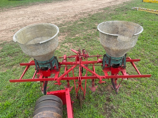 3 Point 2 Row Cultivator w/ Fertilizer Hoppers | Heavy Construction ...