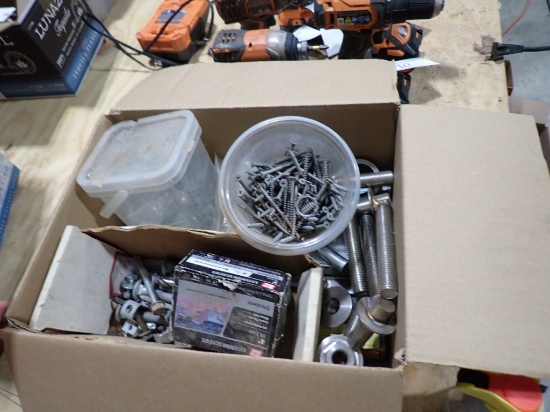 Box of Misc. hardware | Online Auctions | Proxibid